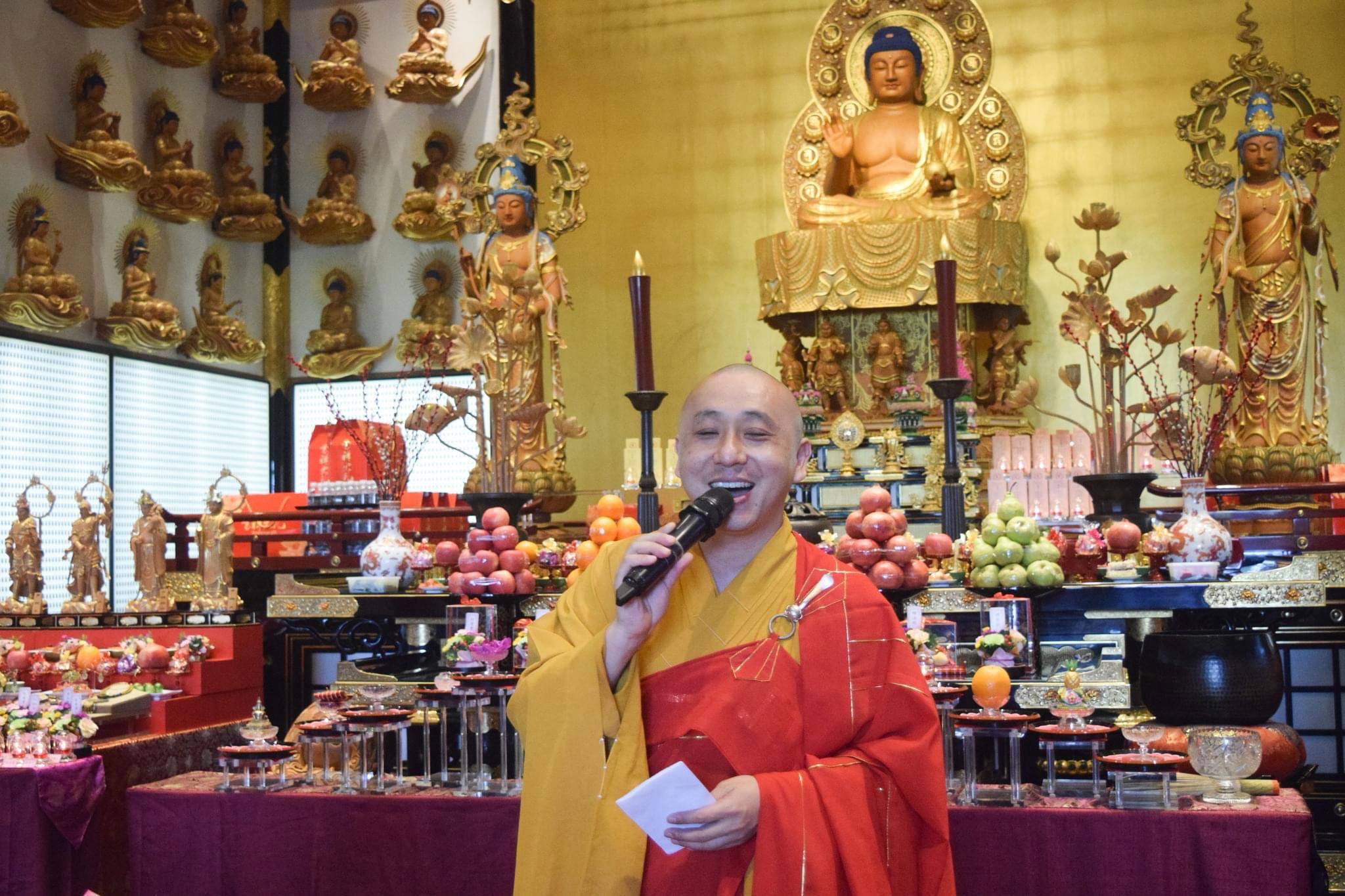 Offering Ceremony for Buddhas and Celestial Guardians