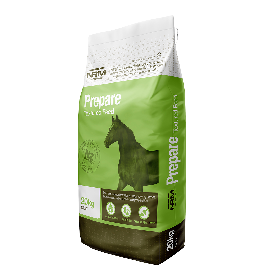 Black Ice 1420mm Decorative Aggregate 20kg Bag