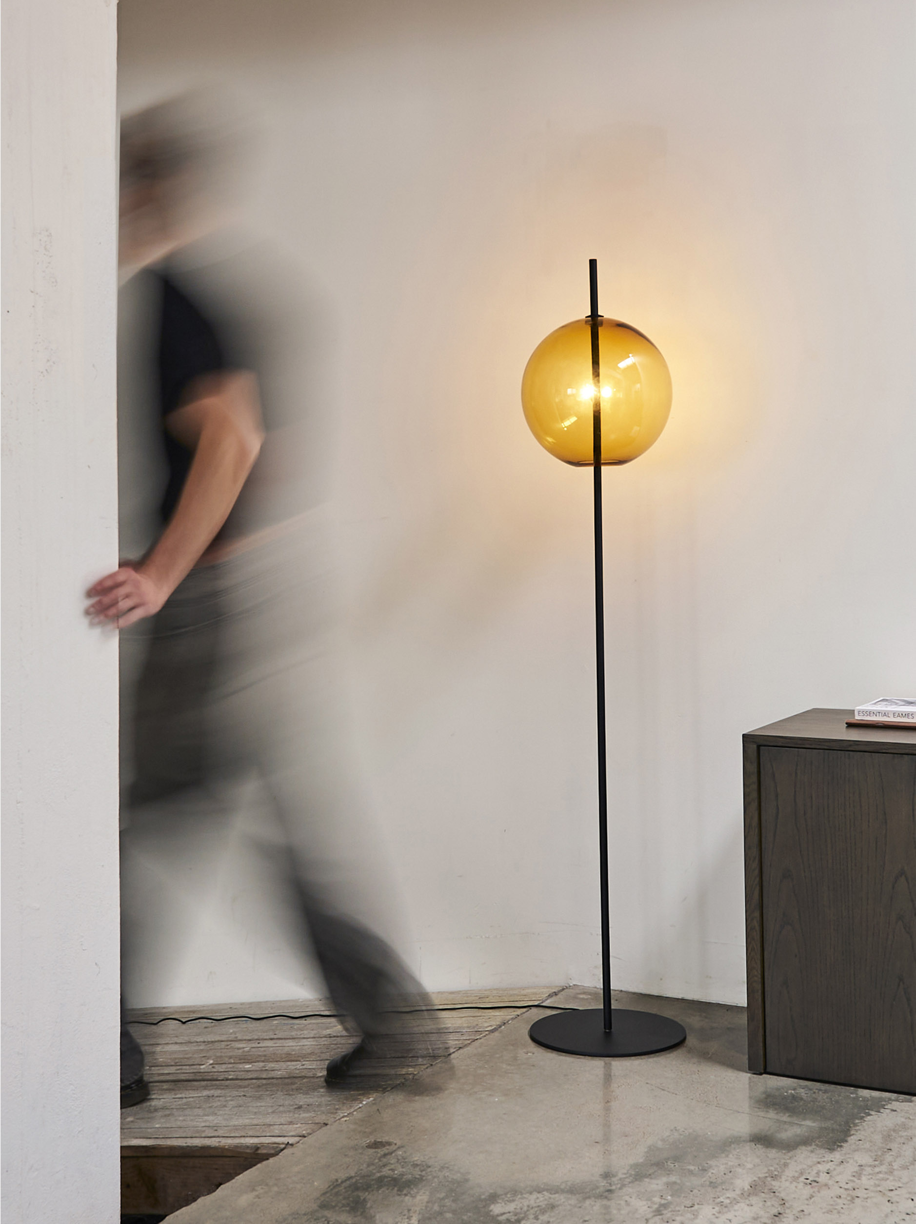 Point Floor Lamp